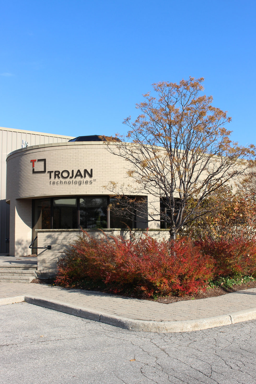 How the UV Advanced Oxidation Process Works - Trojan Technologies Blog